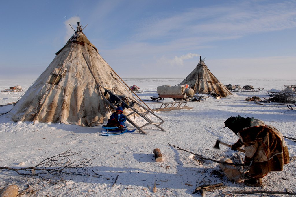 Rossi-Nenetse-168-010.JPG - 24mm - PhotographeS